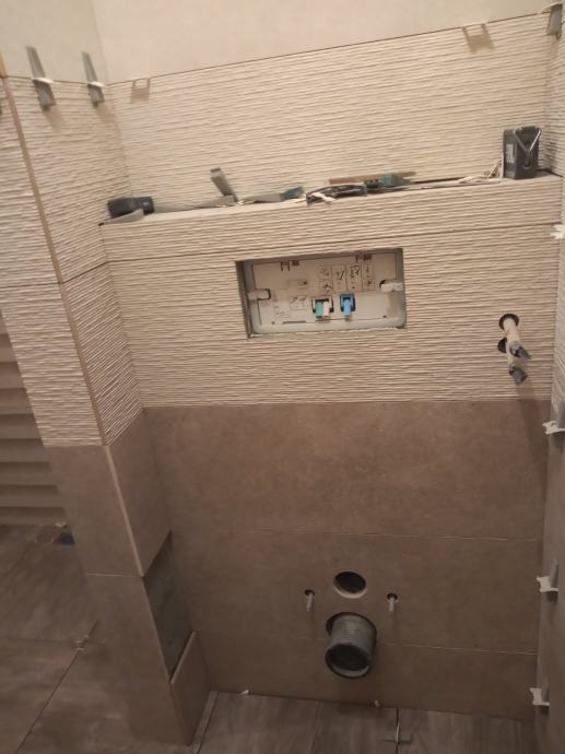 STORITEV: OBNOVA KOPALNIC, KUHINJ