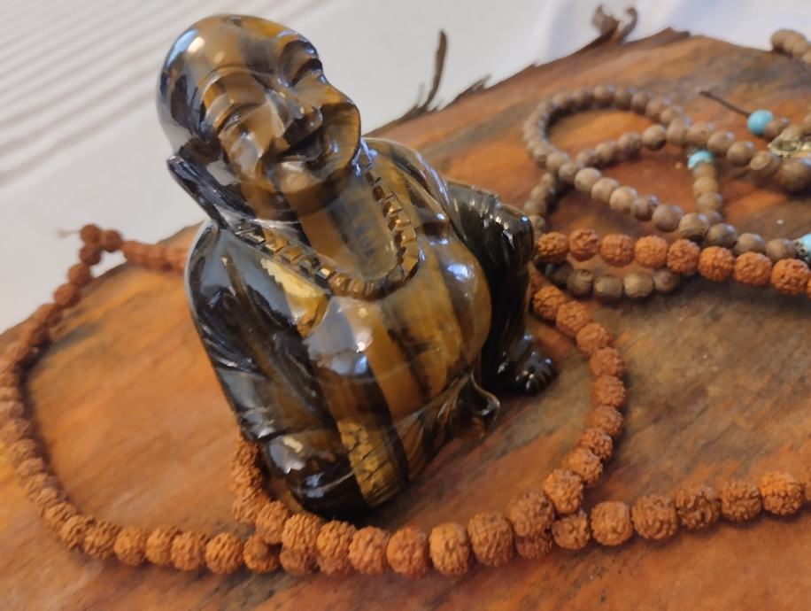 Buda Kipec iz Kristala (Tigrovo Oko)