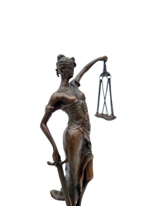 GOSPA PRAVICA - KIP JUSTICIJA BOGINJA PRAVICE