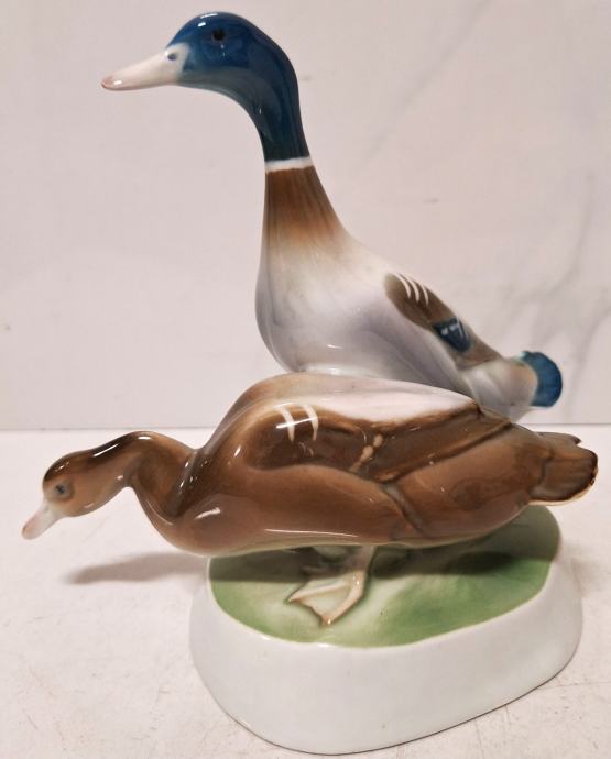 Zsolnay - figura iz porcelana