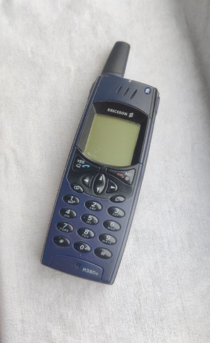 Ericsson R380s glej opis