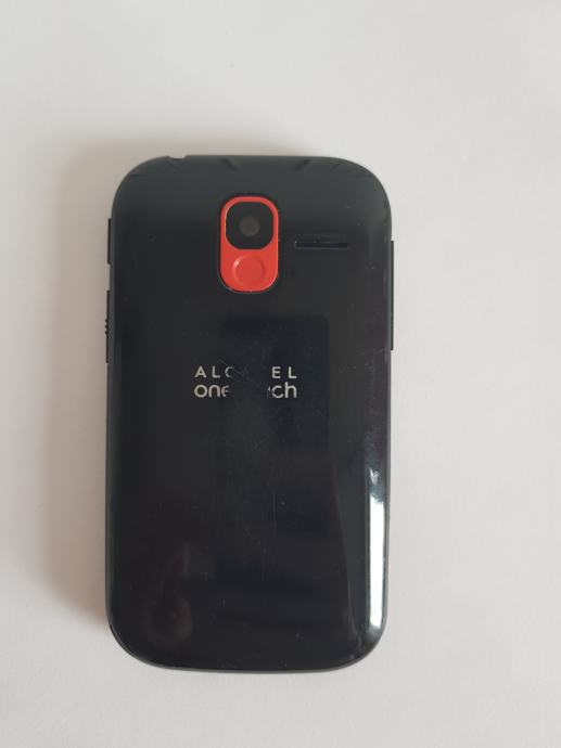Mobilni telefon Alcatel one touch