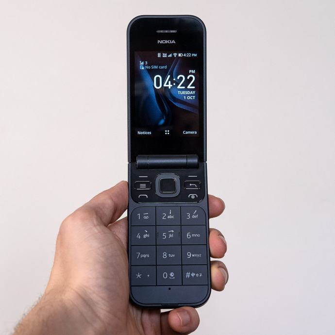 Nokia 2720 Flip LTE - ( Dual SIM ) - Črne barve - GSM telefon na tipke