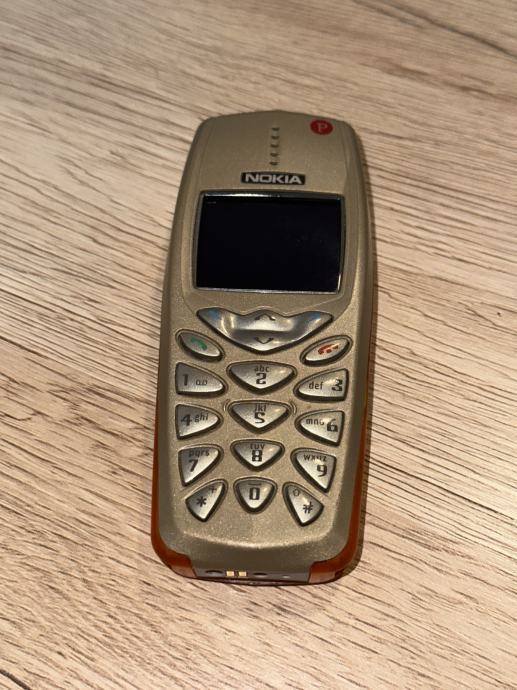 Nokia 3510i , na tipke +polnilec (telefon kot nov )!