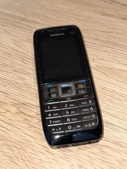 Nokia E51
