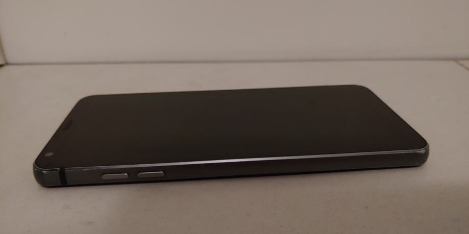 Pametni mobilni telefon LG G6