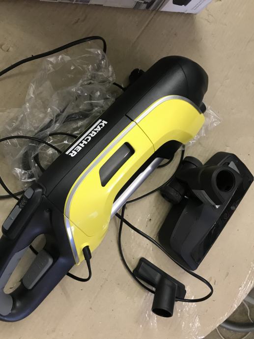 Karcher VC5 sesalec