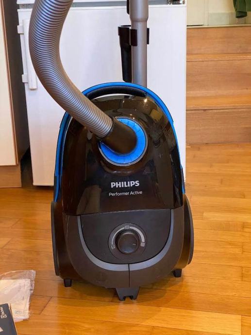 Sesalec Philips Performer Active FC8578