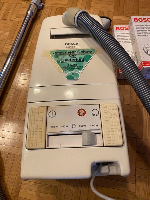 Sesalnik Bosch alpha 311
