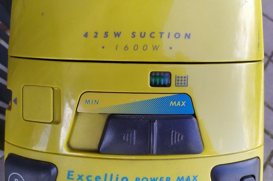 Sesalnik Electrolux Excellio power max brez cevi