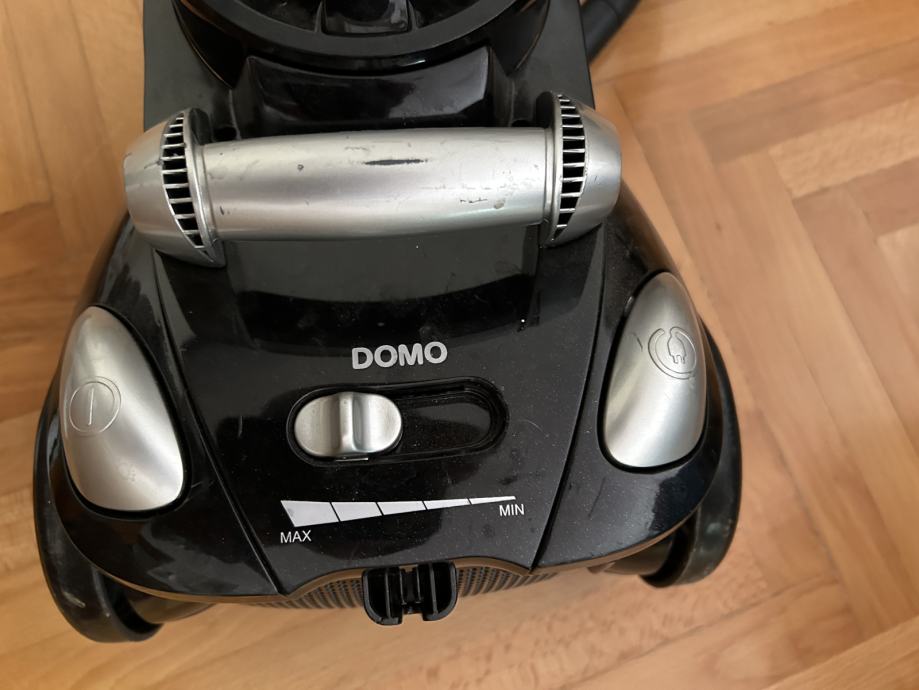 Sesalnik Domo 2000W