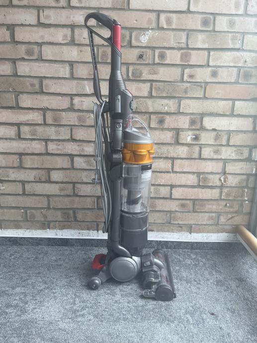 SUPER OHRANJEN SESALEC - Dyson DC18