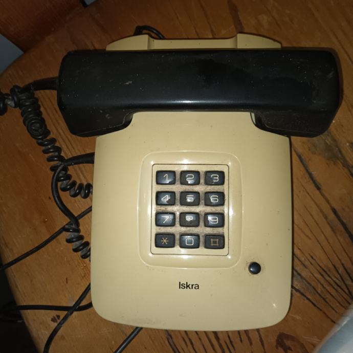stari telefoni iskra