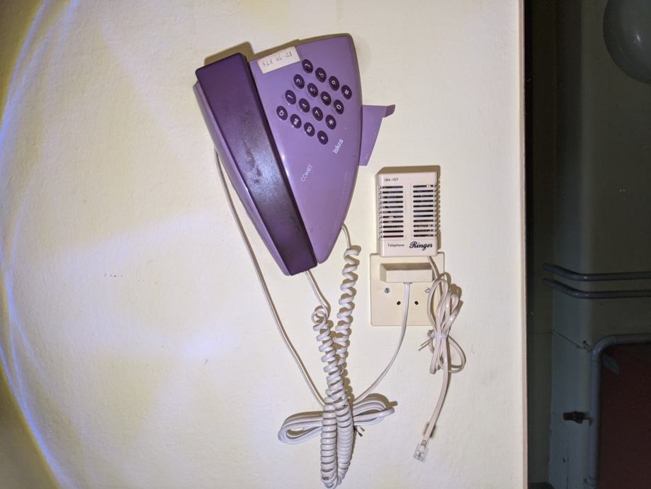Vintage ISKRA stacionarni telefon Comet