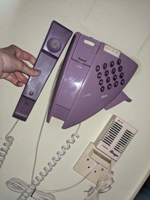 Vintage ISKRA stacionarni telefon Comet