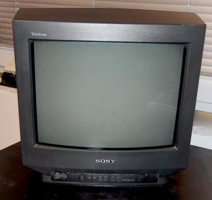 Sony Trinitron CRT TV KV-14T1K RGB SCART 35cm za retro konzole