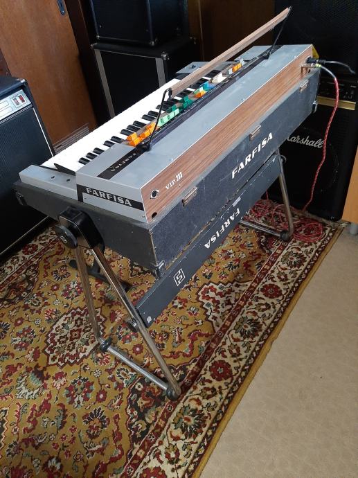 FARFISA VIP233 VINTAGE 1970 ORGLE - MENJAM