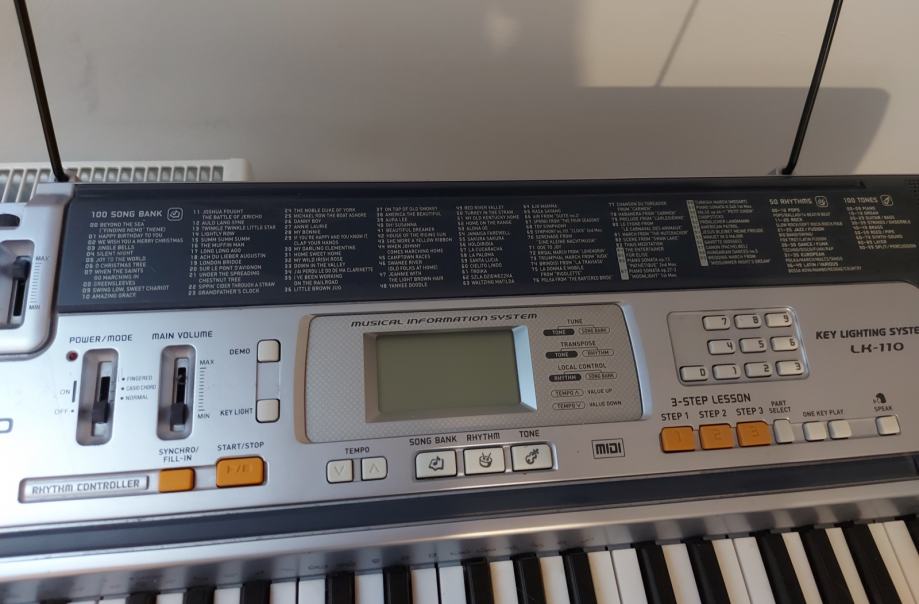Klaviatura Casio LK-110 s stojalom