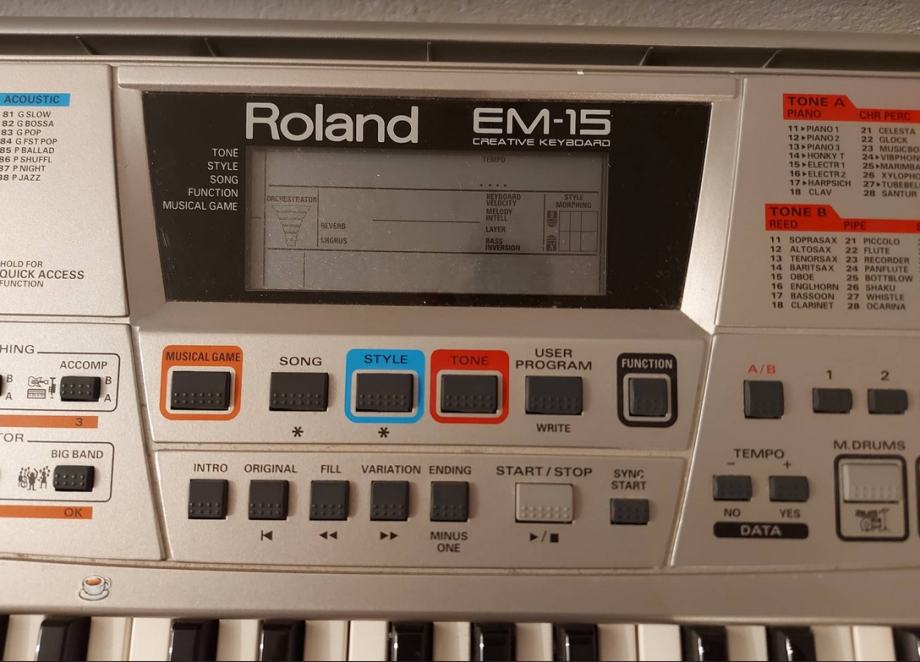 KLAVIATURA ROLAND EM-15
