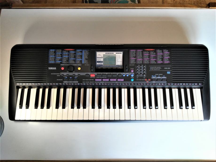 Klaviatura YAMAHA PSR - 230