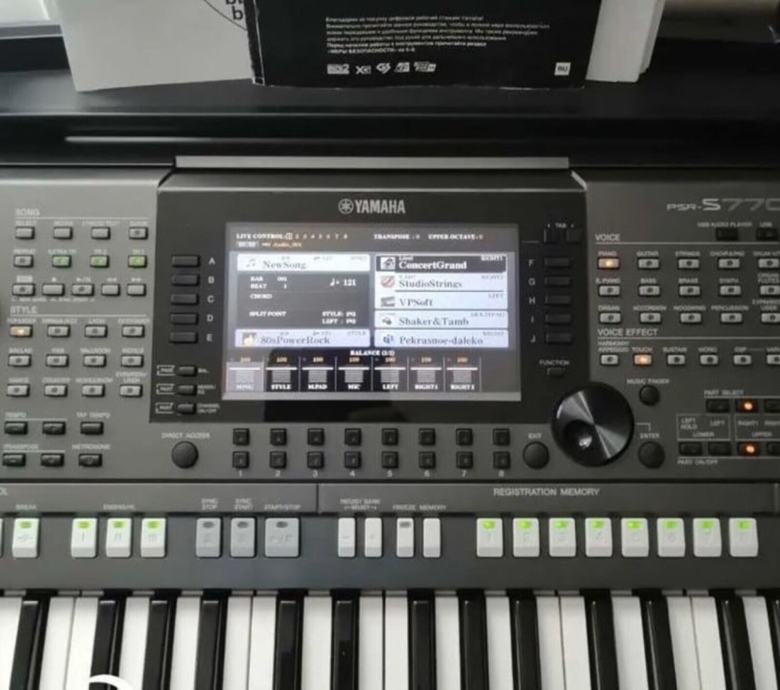 Klaviatura YAMAHA PSR S770