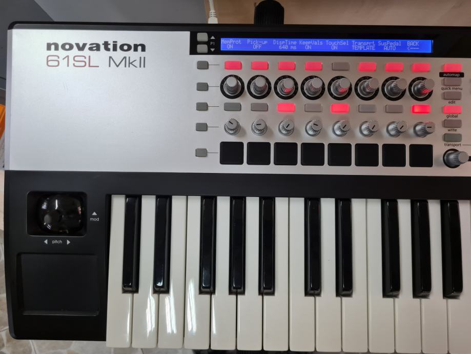 NOVATION 61SL MkII, MIDI klaviatura/kontroler