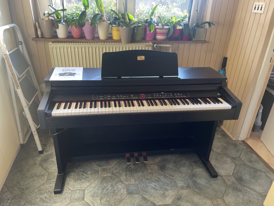 Pianino BEHRINGER Eurogrand