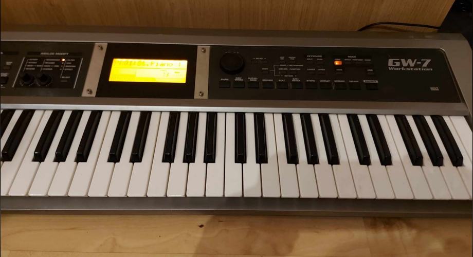 PIANINO--ROLAND PIANO MODUL P-55 + KLAVIATURA + ROLAND GW7 PODARIM
