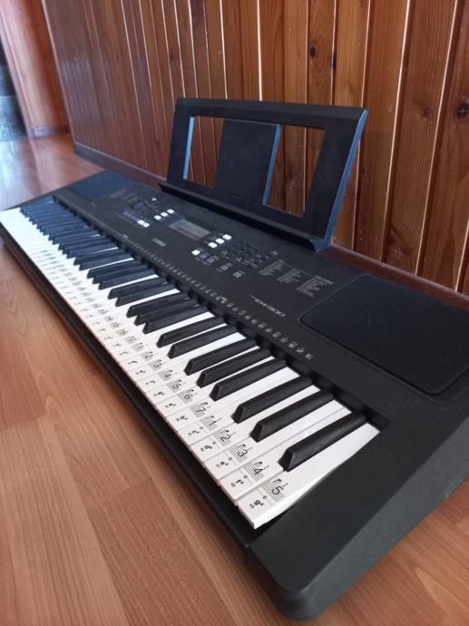 Prodam Yamaha PSR-EW300, 76 tipk