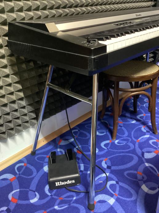 RHODES MK 80, izjemno redek model