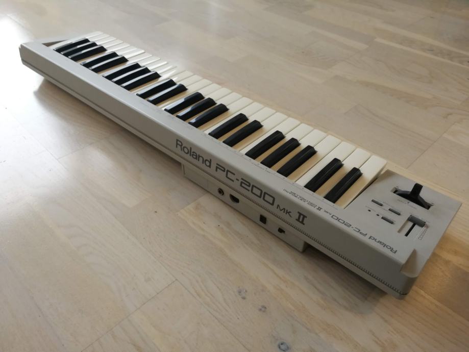 Roland PC-200 MK II midi kontroler