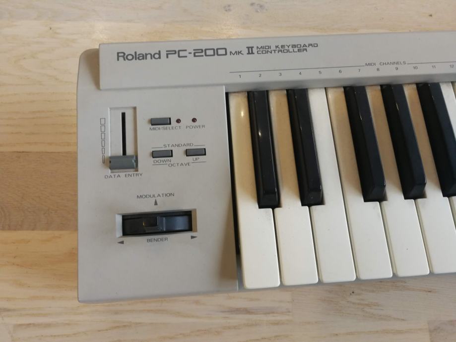 Roland PC-200 MK II midi kontroler