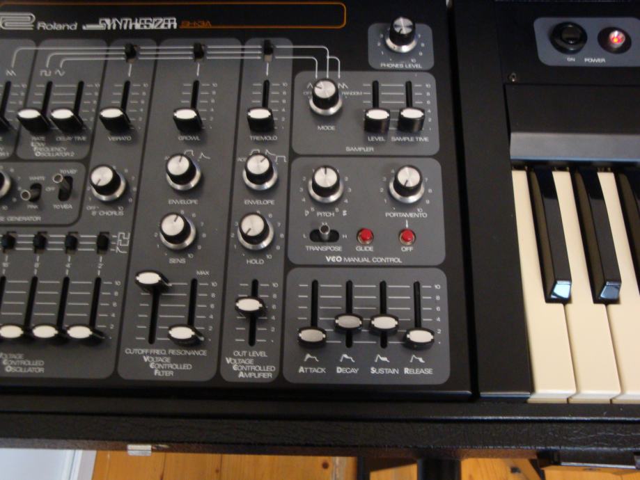 Roland SH3a analogni synthesizer