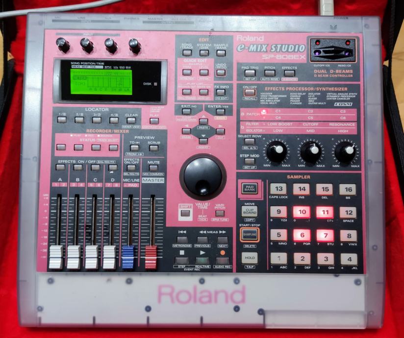 Roland SP-808EX legendarni SP sampler