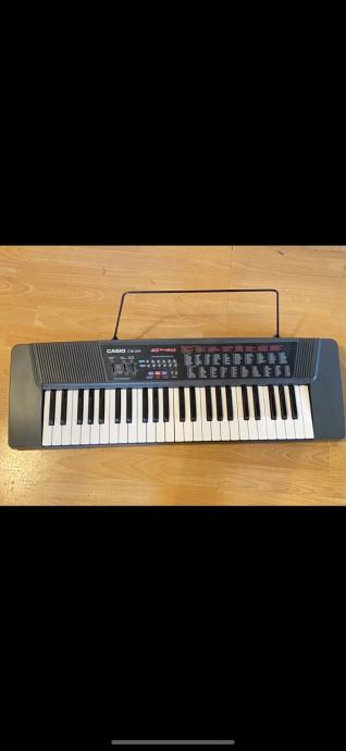 Sintisajzer Casio CTK-200