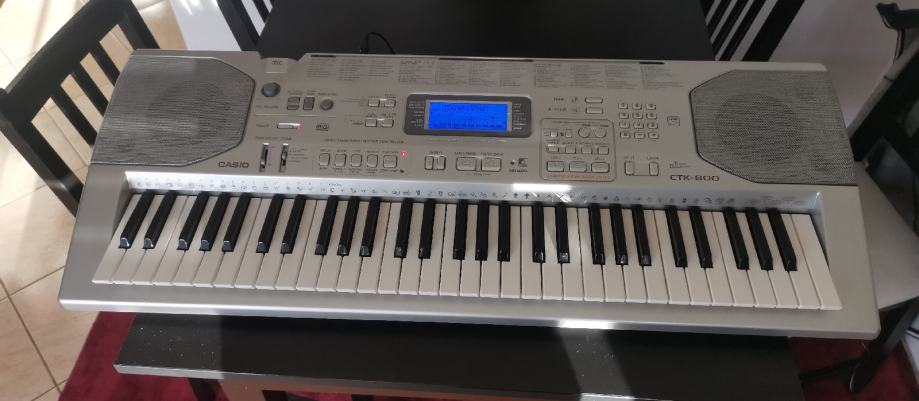 Sintisajzer Casio CTK-800 (Elektronska klaviatura)