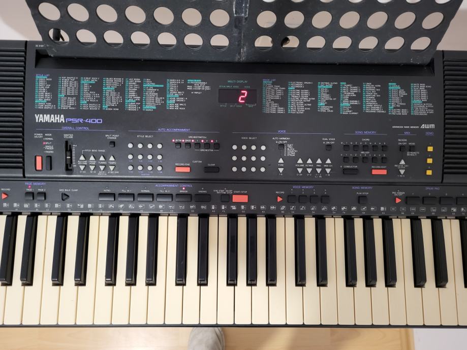 Sintisajzer YAMAHA PSR - 400