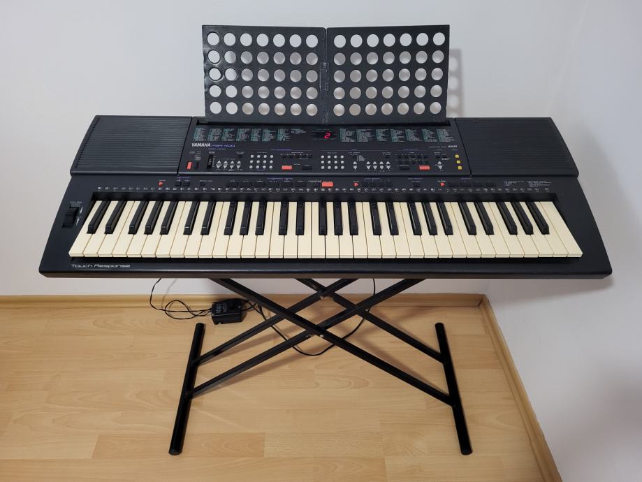 Sintisajzer YAMAHA PSR - 400