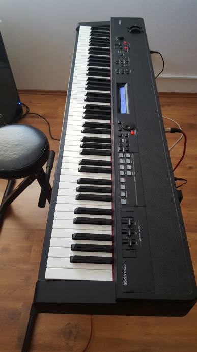 Yamaha CP40 stage piano