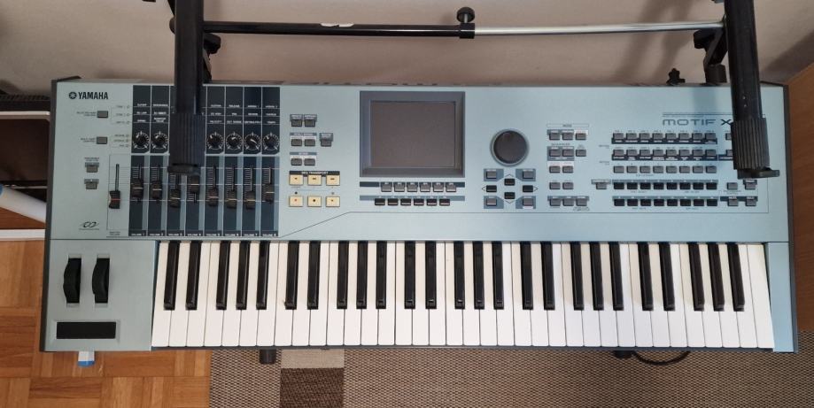 Yamaha Motif XS6