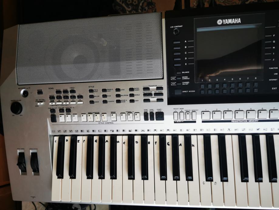 Yamaha PSR- S900