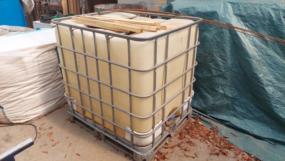 Cisterna PVC 1000 litrov