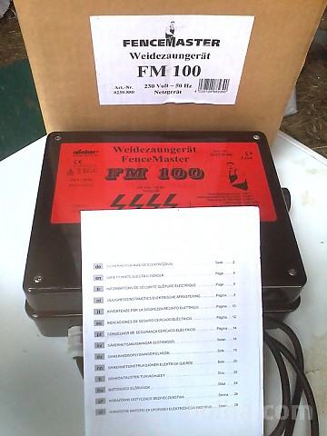 ELEKTRIČNI PAŠNI APARAT FENCE MASTER FM 100