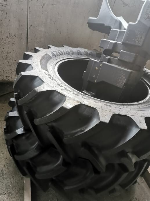 GUME 420/85 R34 in 340/85 R24