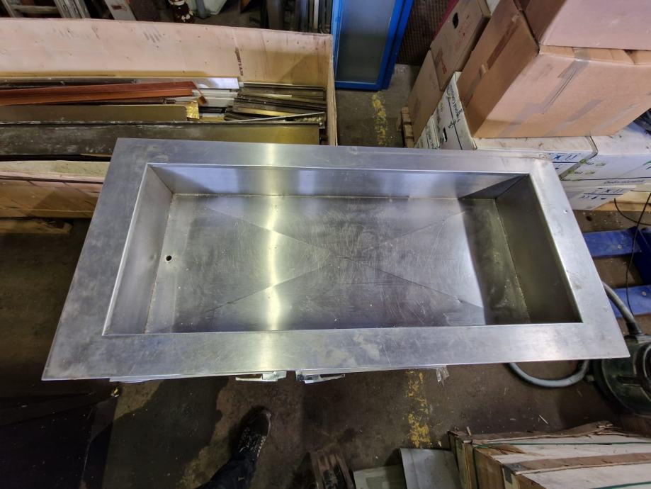 inox korito 150x70 cm, višina 85 cm
