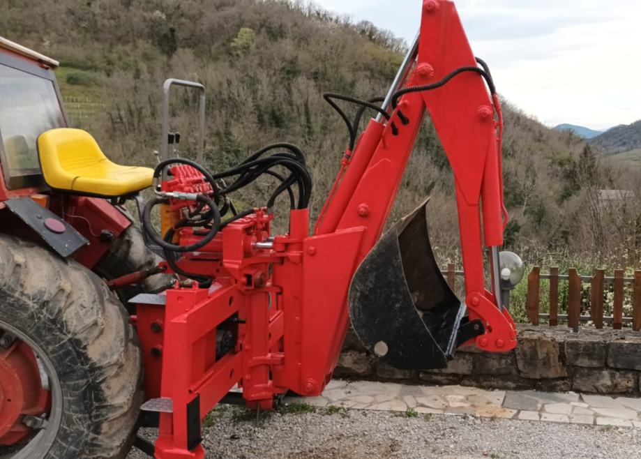 KOPALNA ROKA ZA TRAKTOR