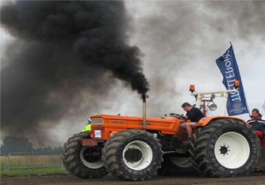 kupim traktor ter ostalo kmetijsko mehanizacijo