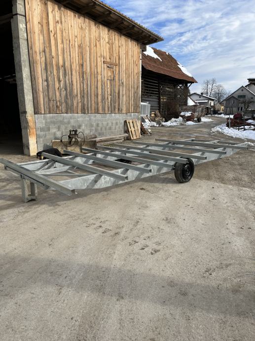 mobilna hiška podvozje