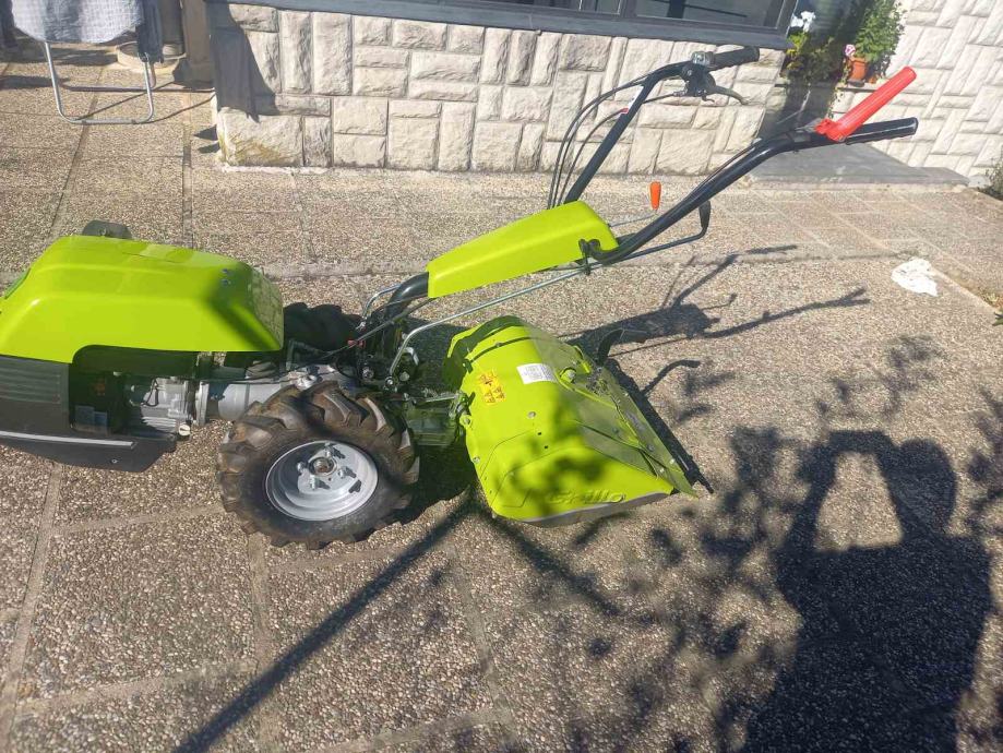 Motokultivator Grillo G55 z bencinskim motorjem Subaru
