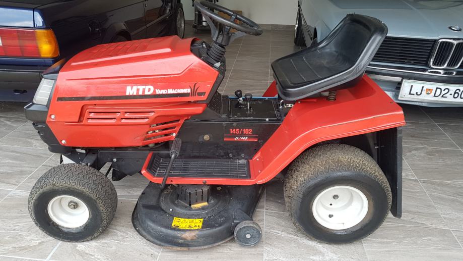 Mtd vrtni traktor